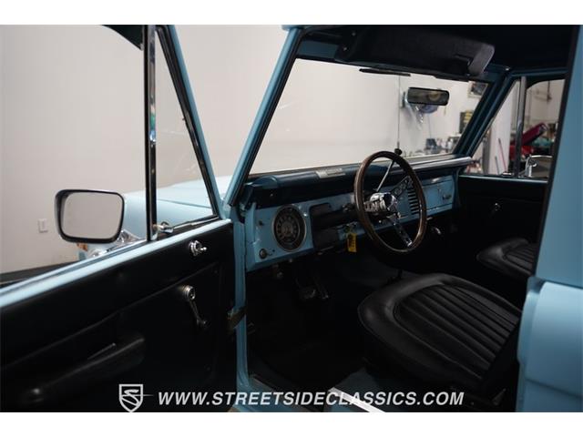 Ford Bronco 1975 - Import Direct Car Sales