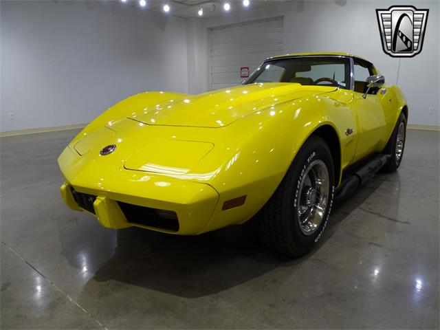 Chevrolet Corvette 1975 - Import Direct Car Sales